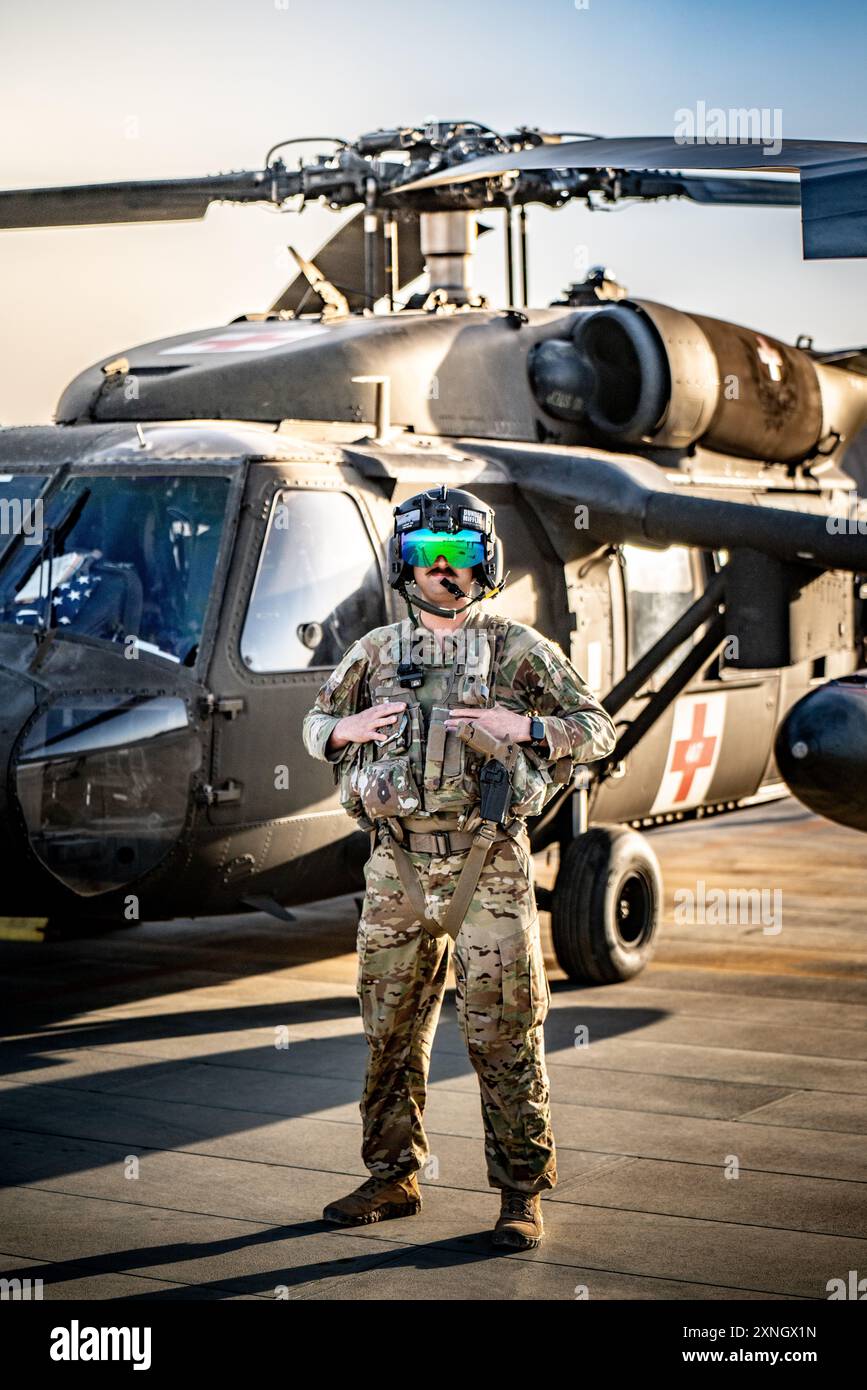 Paratroopers assigned to Charlie Company, 3-82 General Support Aviation ...