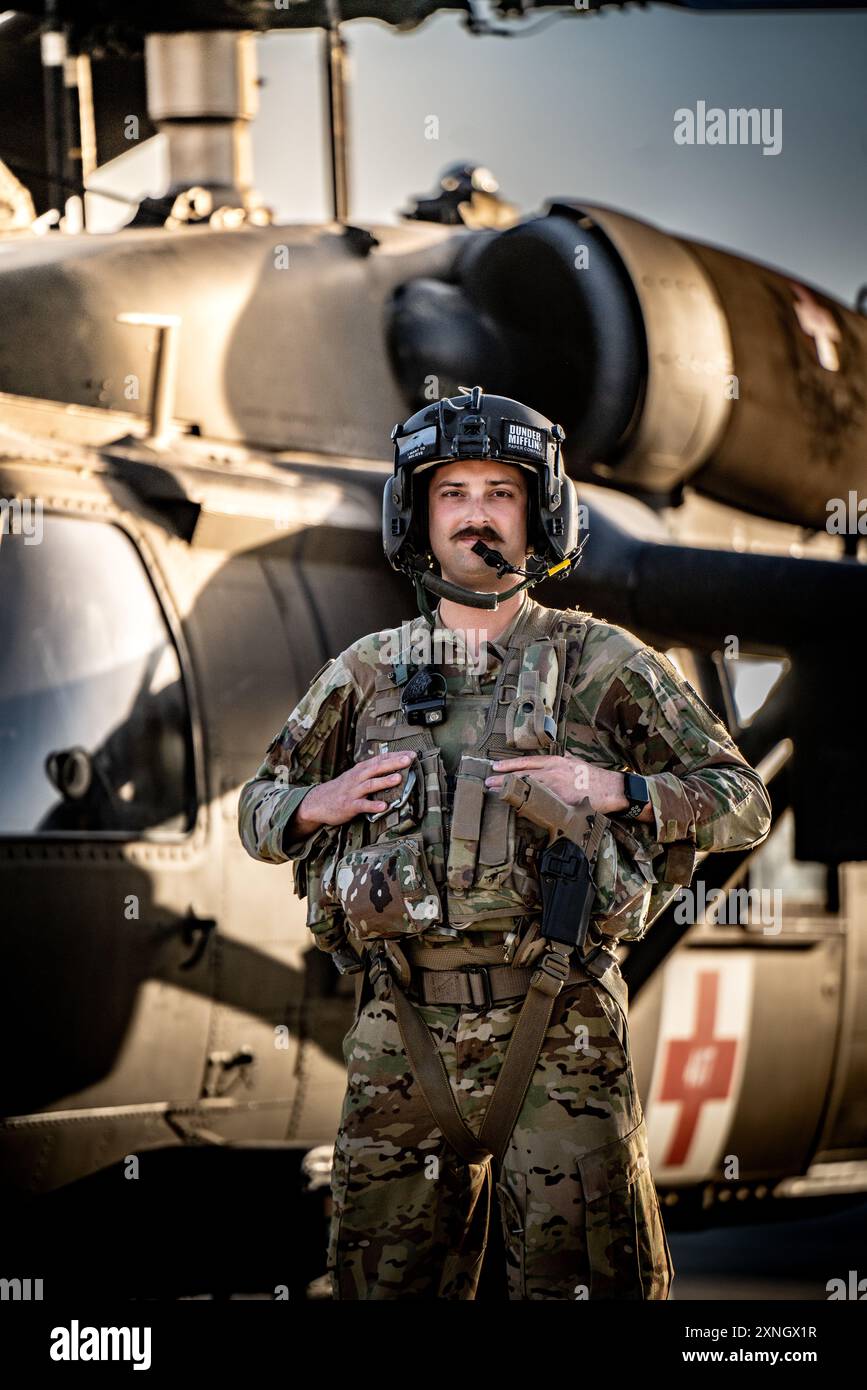 Paratroopers assigned to Charlie Company, 3-82 General Support Aviation ...
