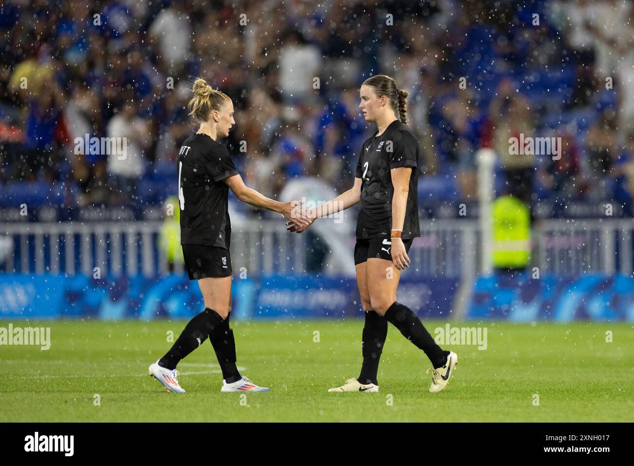 Paris 2024 france football new zealand hi-res stock photography and ...