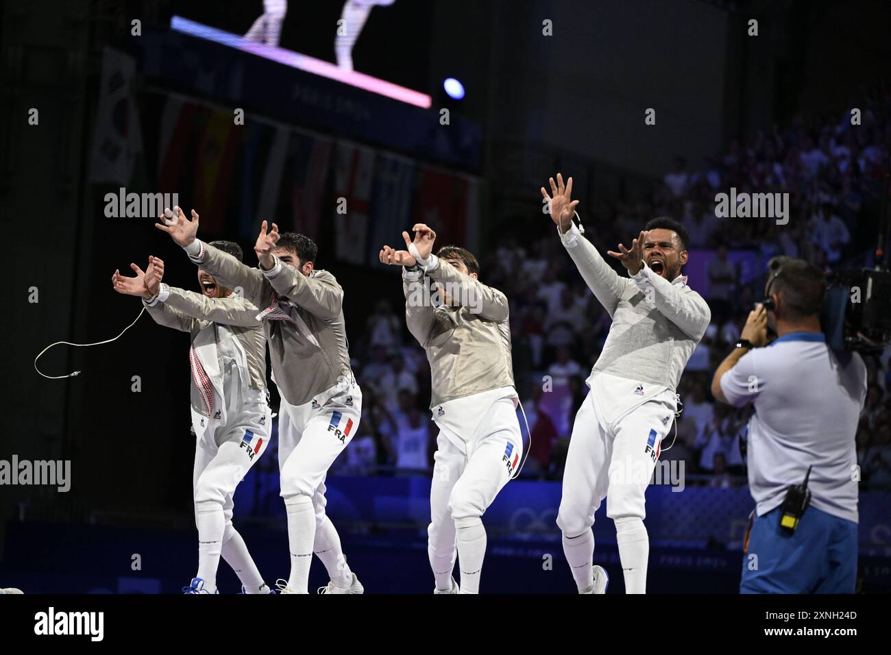 Paris - France, July 31, 2024, French fencing team, defeats Italian ...