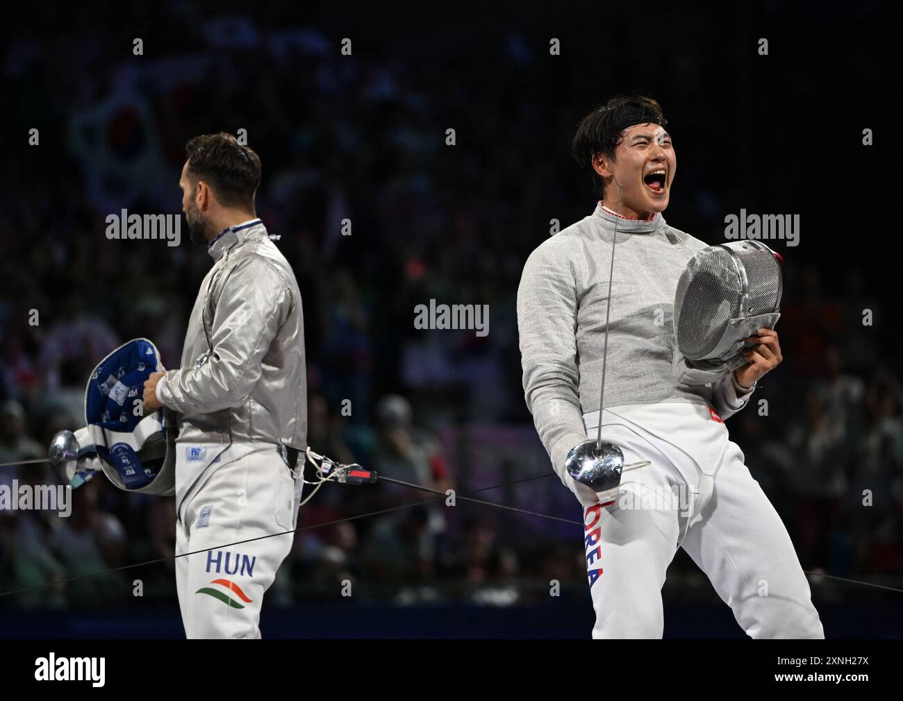 Paris - France, July 31, 2024, French fencing team, defeats Italian ...
