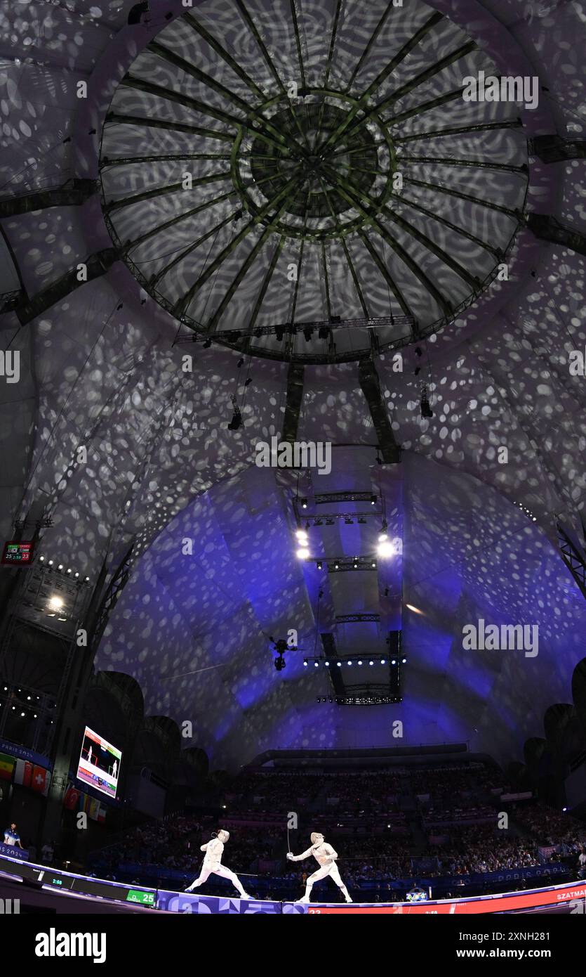 Paris - France, July 31, 2024, French fencing team, defeats Italian ...