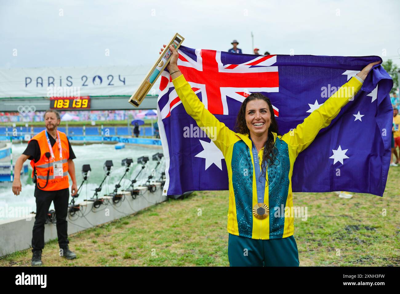 Paris, France. 31st July, 2024. Gold medalist Fox Jessica of Australia ...