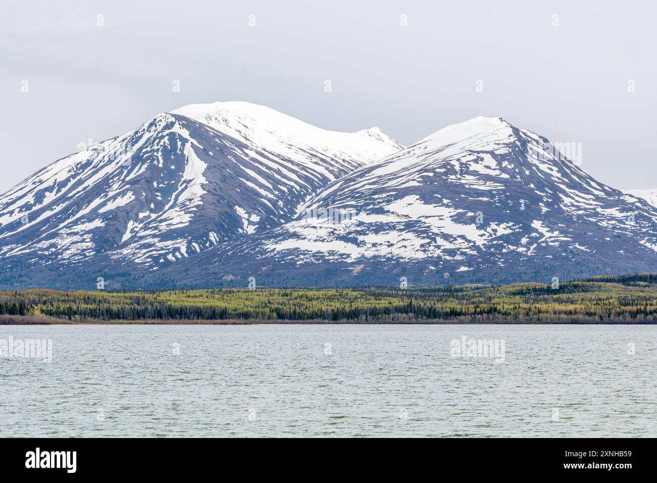 Stunning landscape beautiful view of Kathleen Lake in Yukon Territory ...