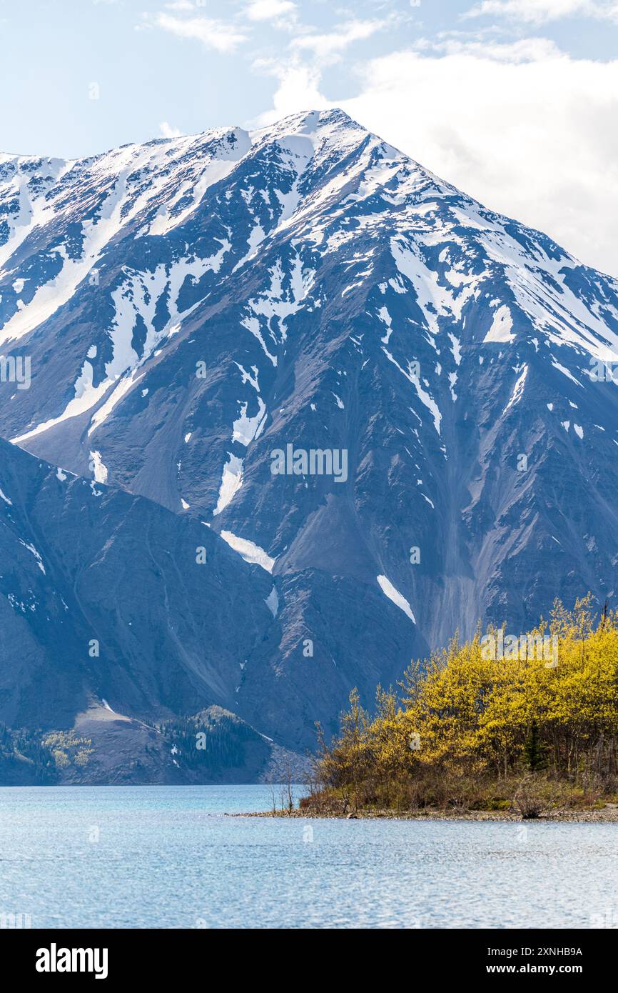 Stunning spring time scenery in northern Canada at Kluane National Park ...