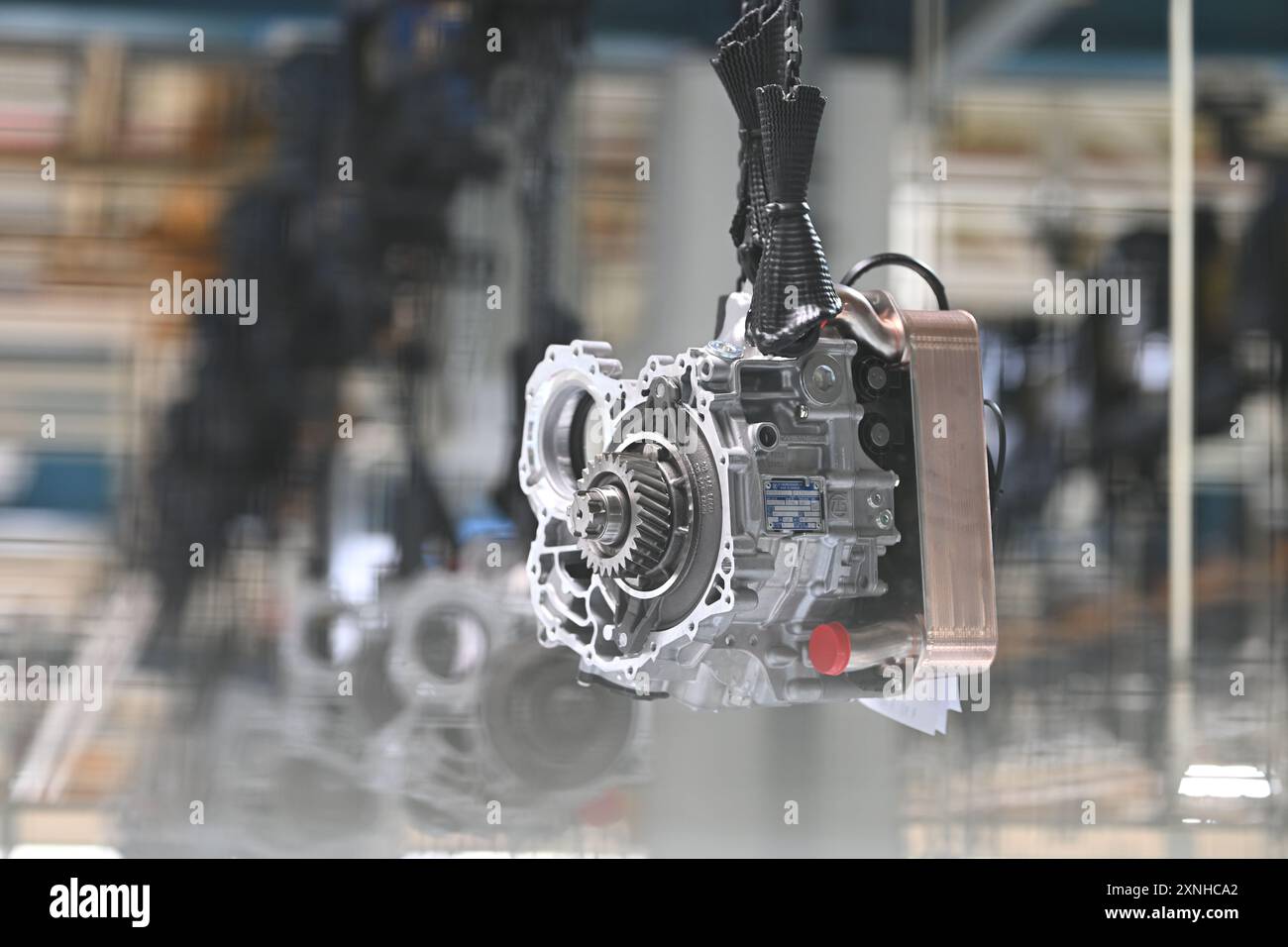 Zf transmission hi-res stock photography and images - Alamy