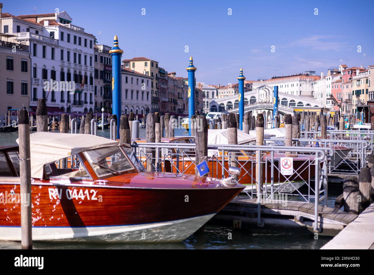 Vintage speedboat italy hi-res stock photography and images - Alamy