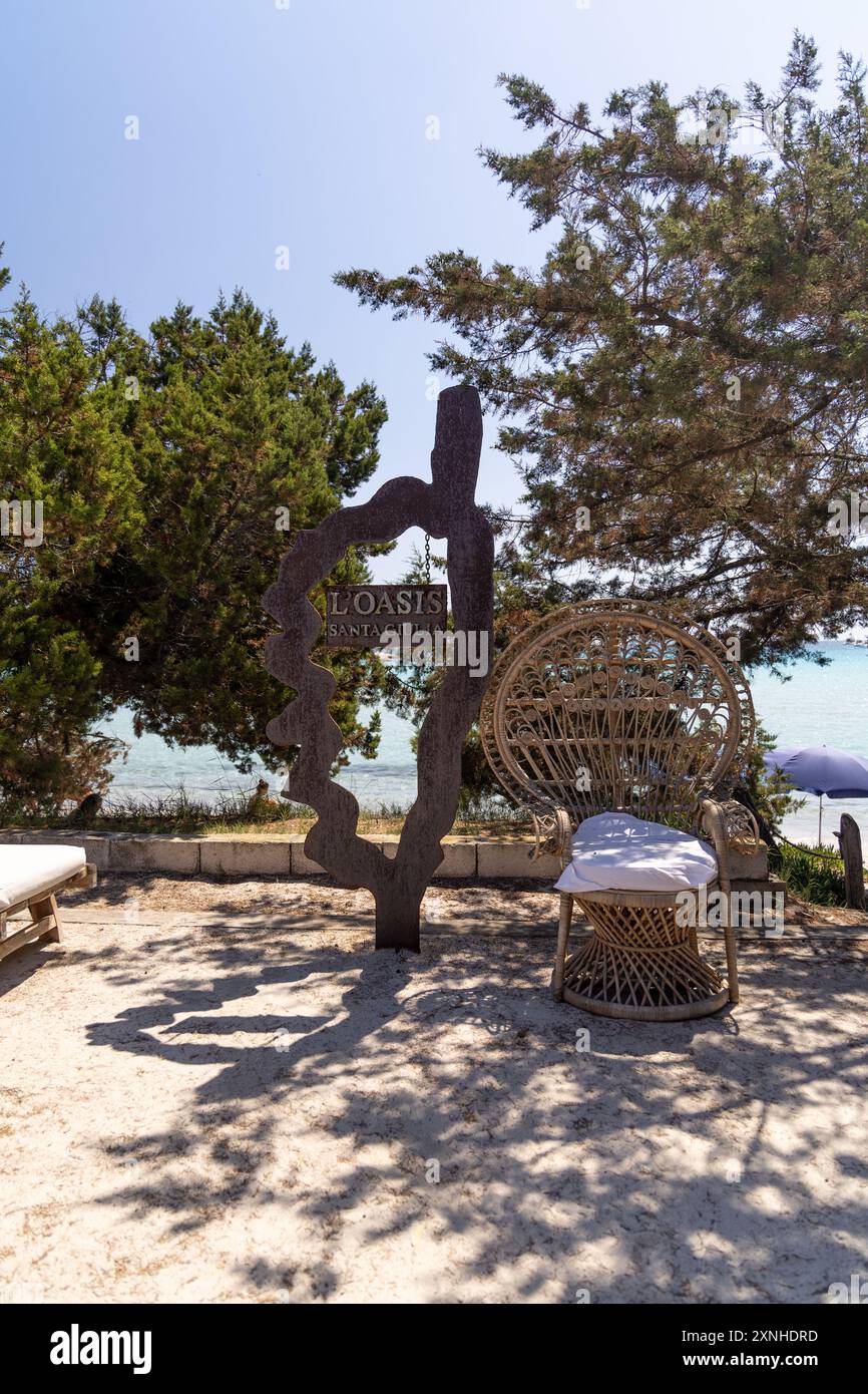 L'oasis Santa Giulia beach club Corsica, France Stock Photo - Alamy