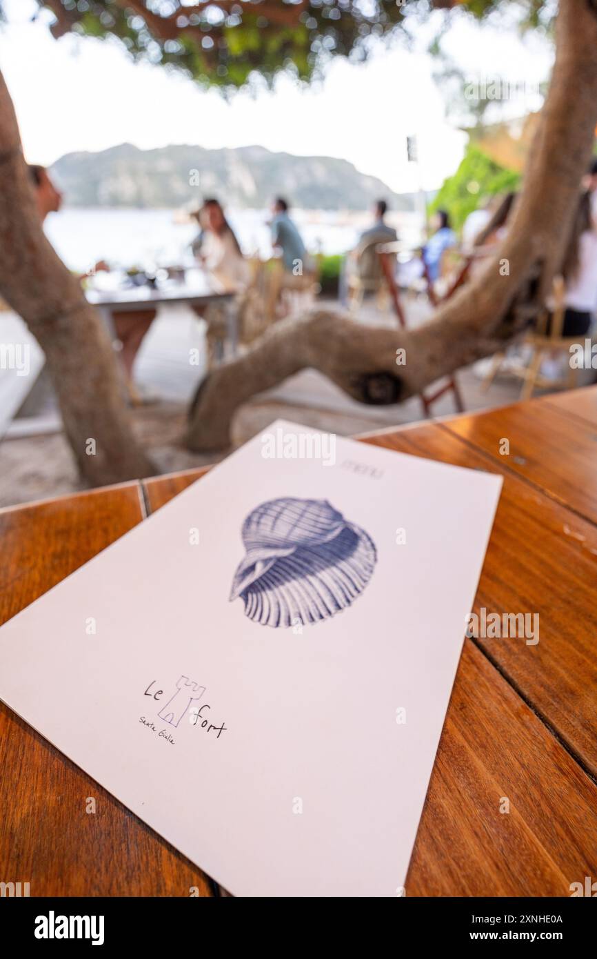 Le fort restaurant hi-res stock photography and images - Alamy