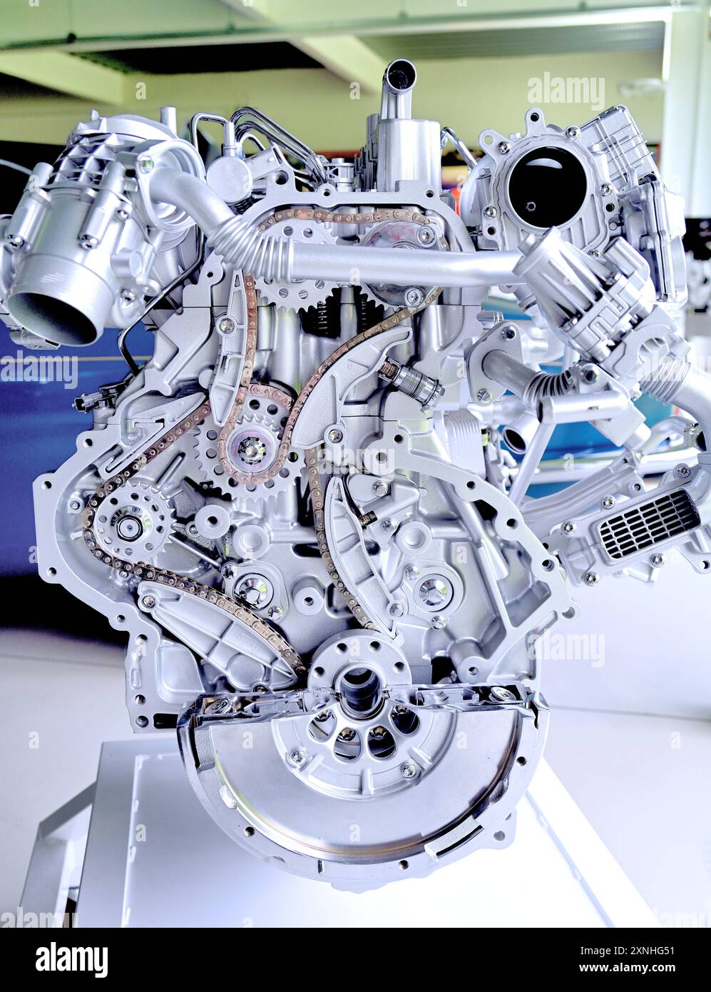 Land rover chassis hi-res stock photography and images - Alamy