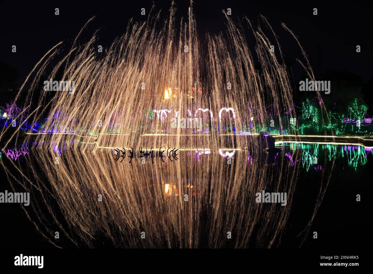 An intangible cultural heritage ''strike iron flower'' is being ...