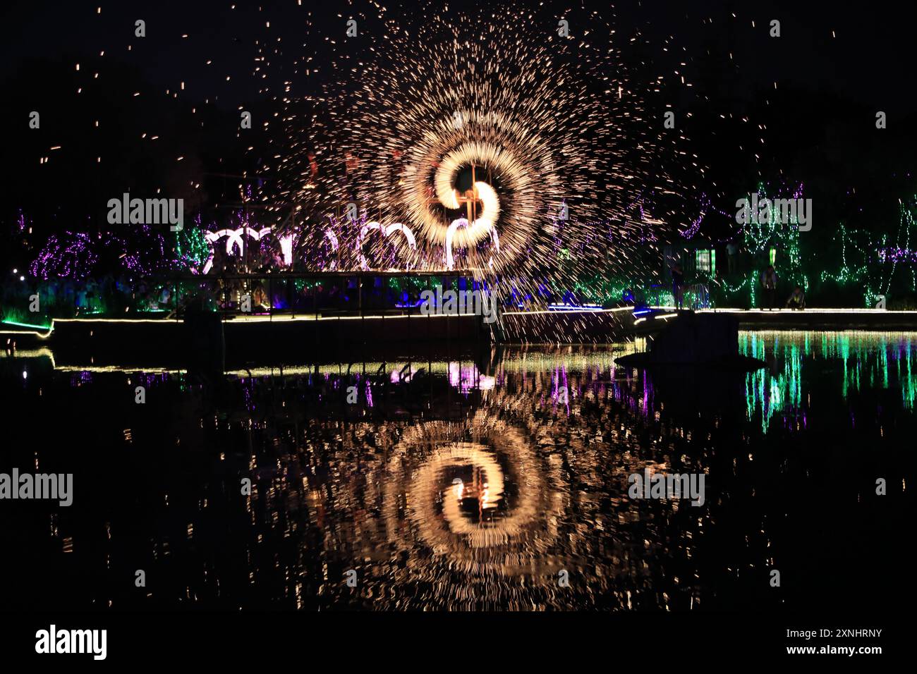 Strike iron flower hi-res stock photography and images - Alamy