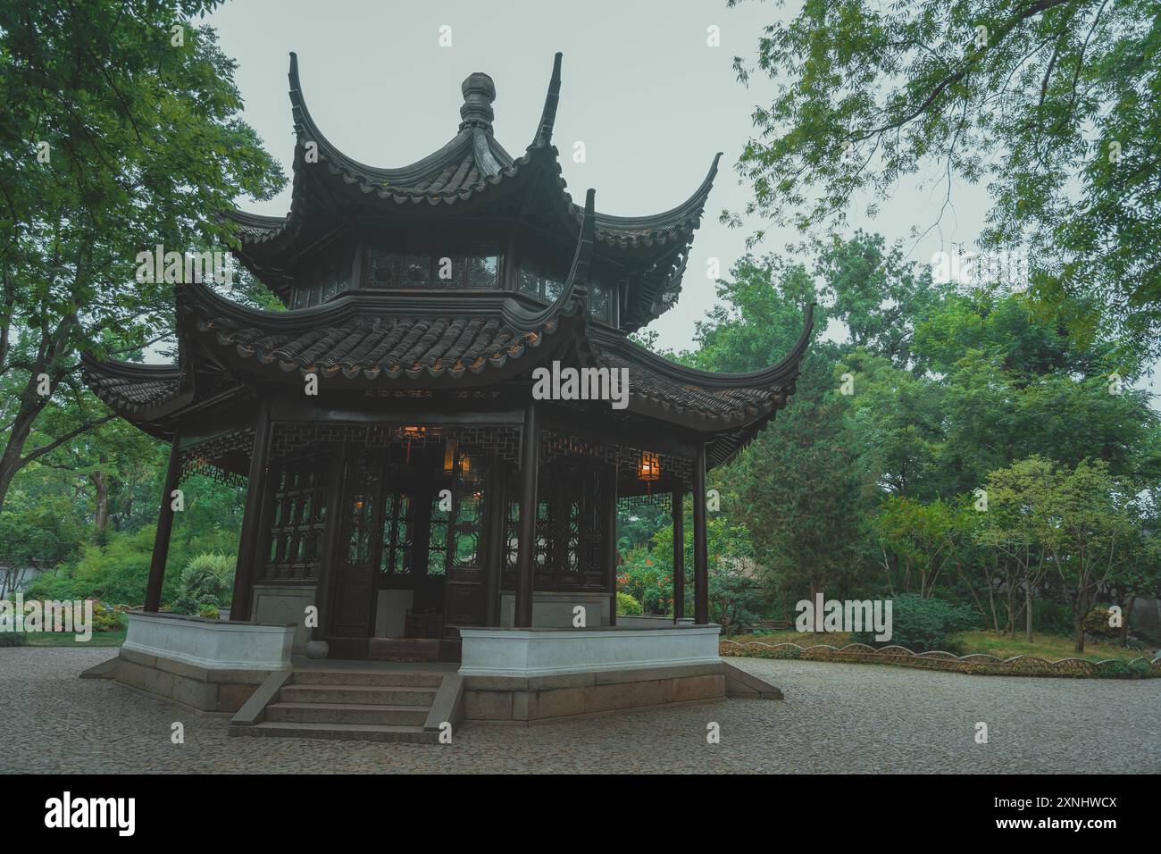 Traditional chinese pavilion stands hi-res stock photography and images ...