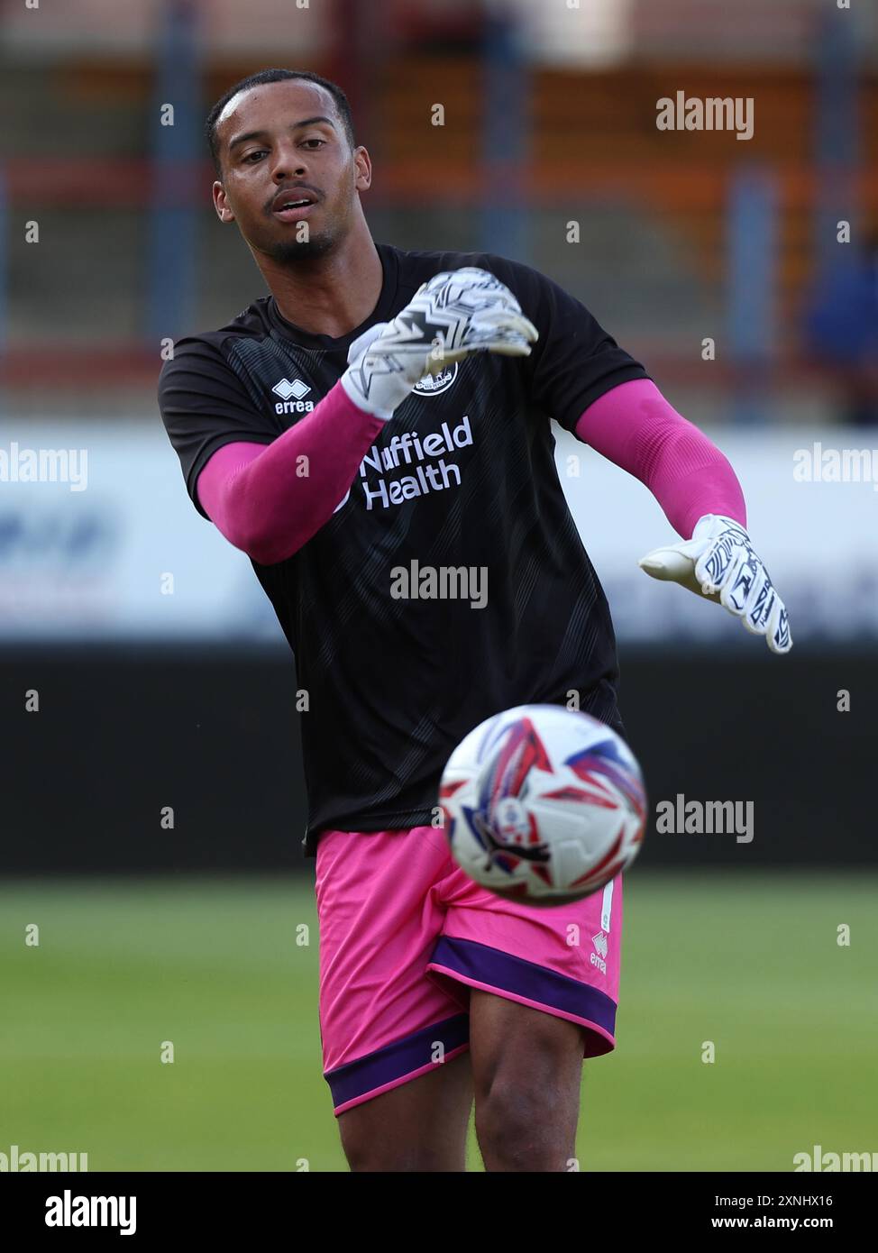 Joe wollacott of crawley town hi-res stock photography and images - Alamy
