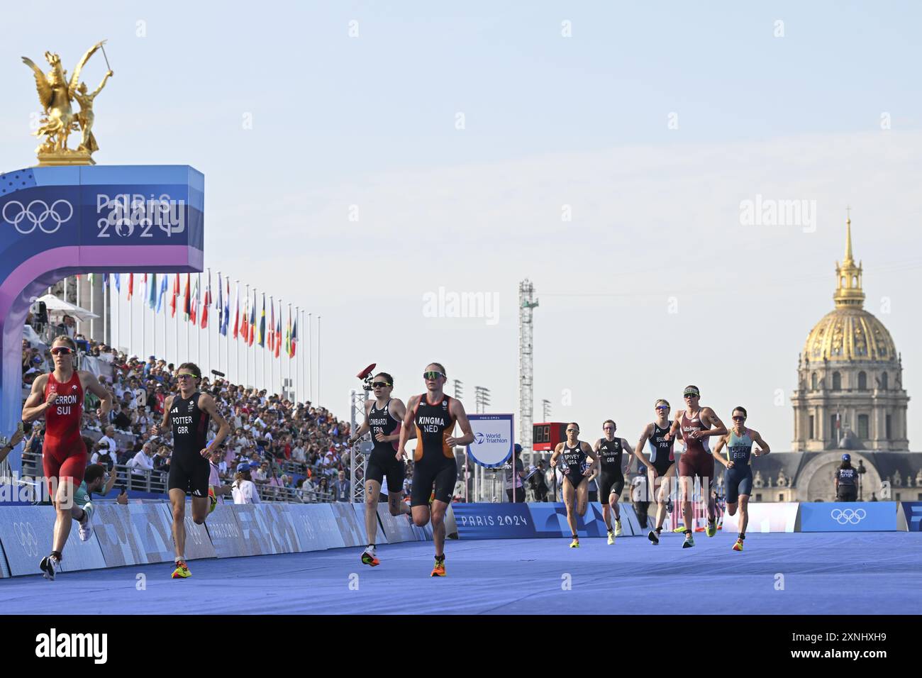 Julie Derron (SUI), Cassandre Beaugrand and Emma Lombardi (FRA), Beth Potter (GBR), Maya Kingma ...