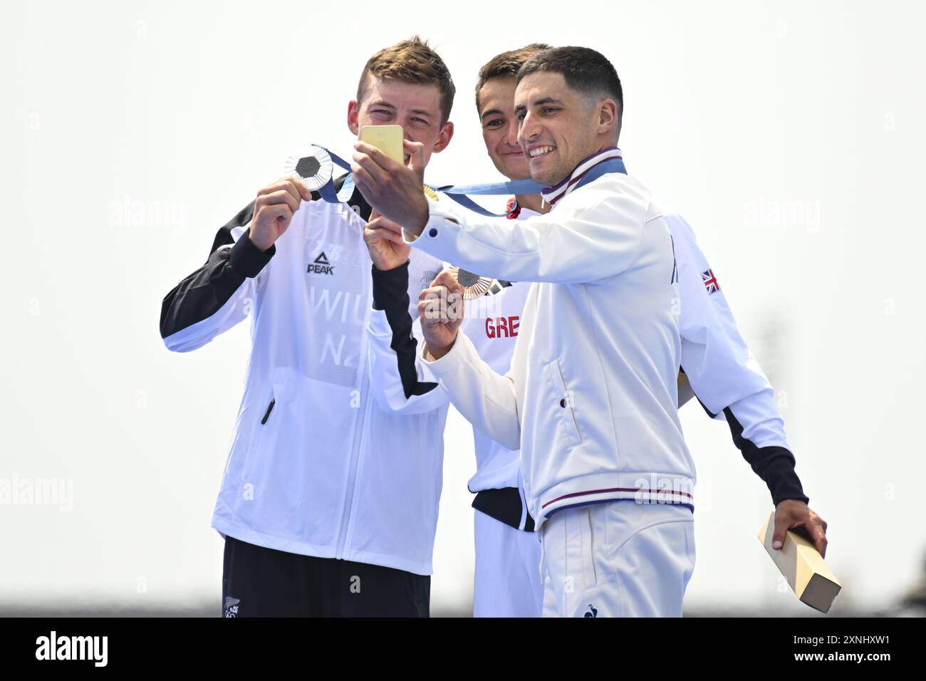 Hayden Wilde (NZE) Silver medal, Alex Yee (GBR) Gold medal, Leo Bergere ...