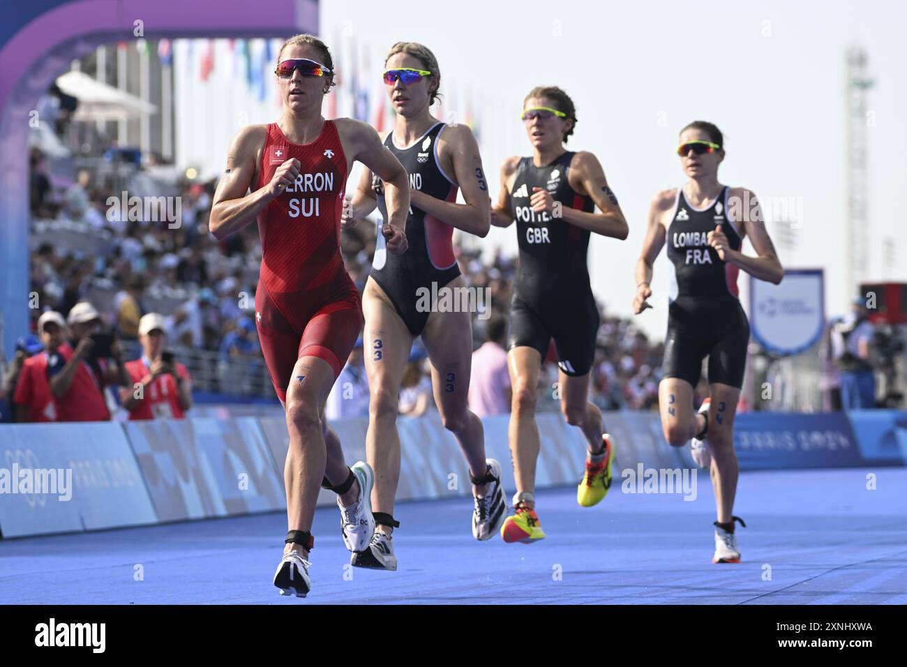 Julie Derron (SUI), Cassandre Beaugrand (France), Beth Potter (GBR ...
