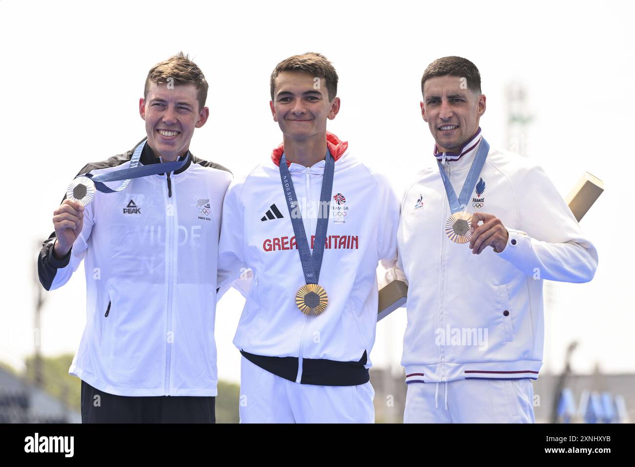 Hayden Wilde (NZE) Silver medal, Alex Yee (GBR) Gold medal, Leo Bergere ...