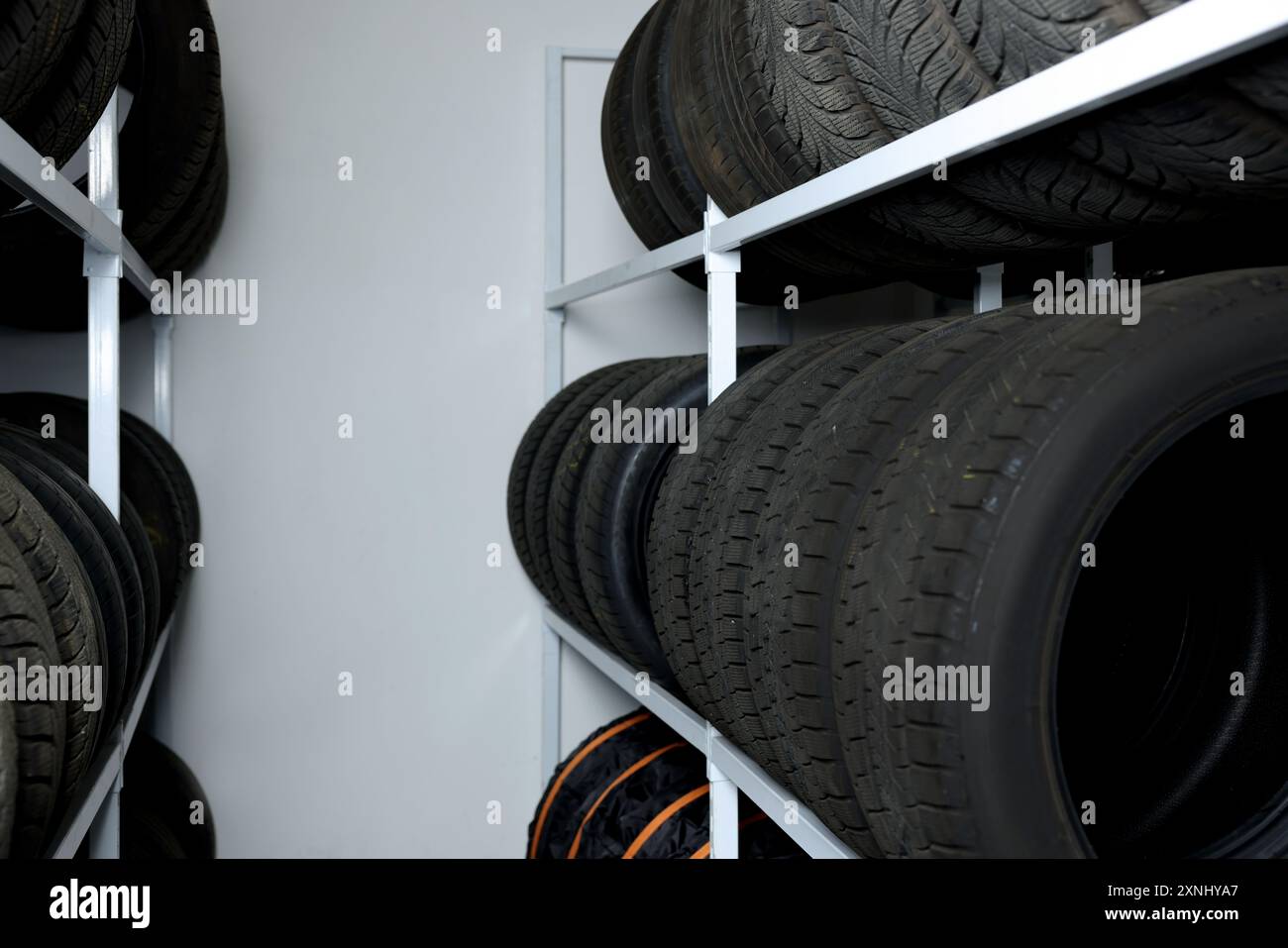 Group of tires hi-res stock photography and images - Alamy