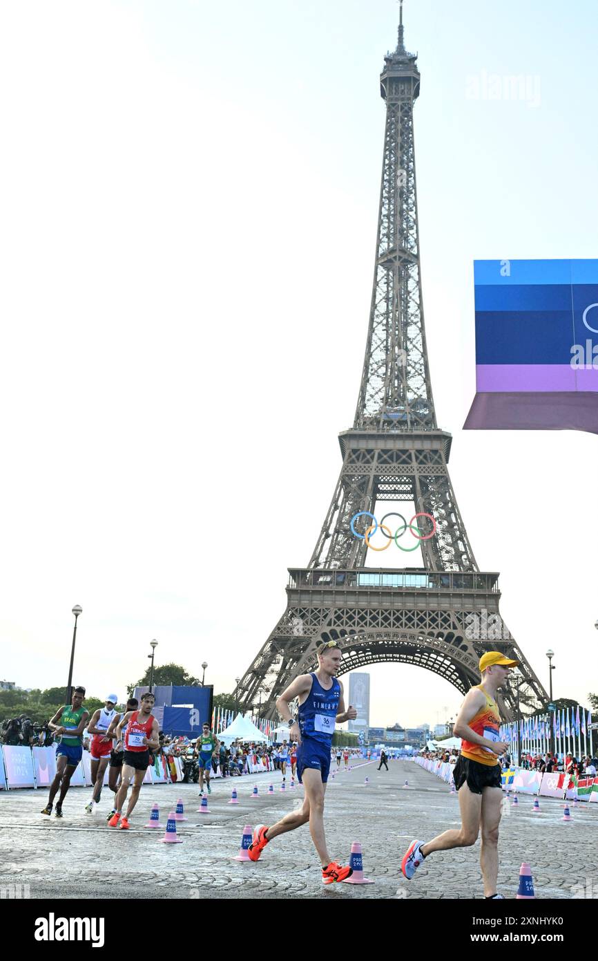 Paris, France. 01st Aug, 2024. Aku Partanen (C) of Finland competes ...