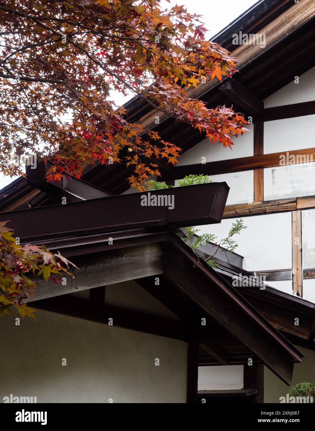 Traditional japanese house hi-res stock photography and images - Alamy