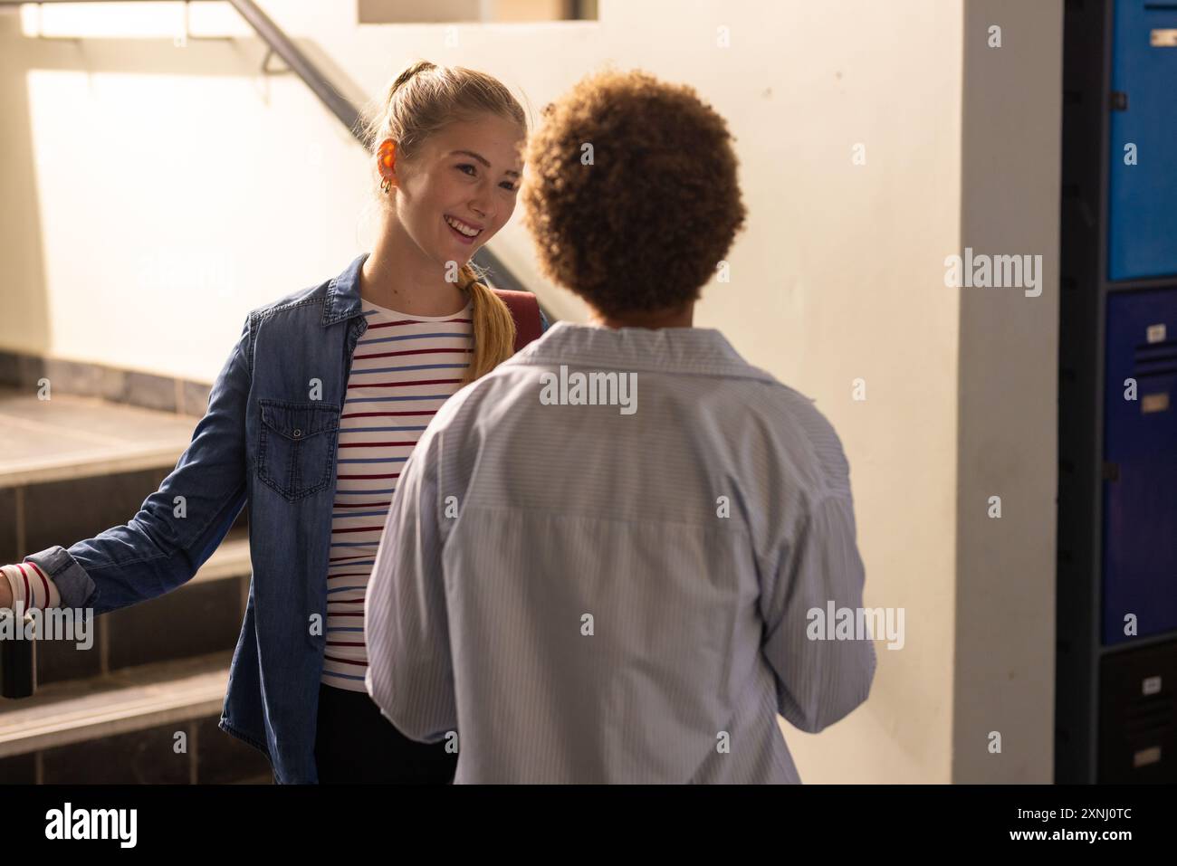High school hallway lockers hi-res stock photography and images - Alamy