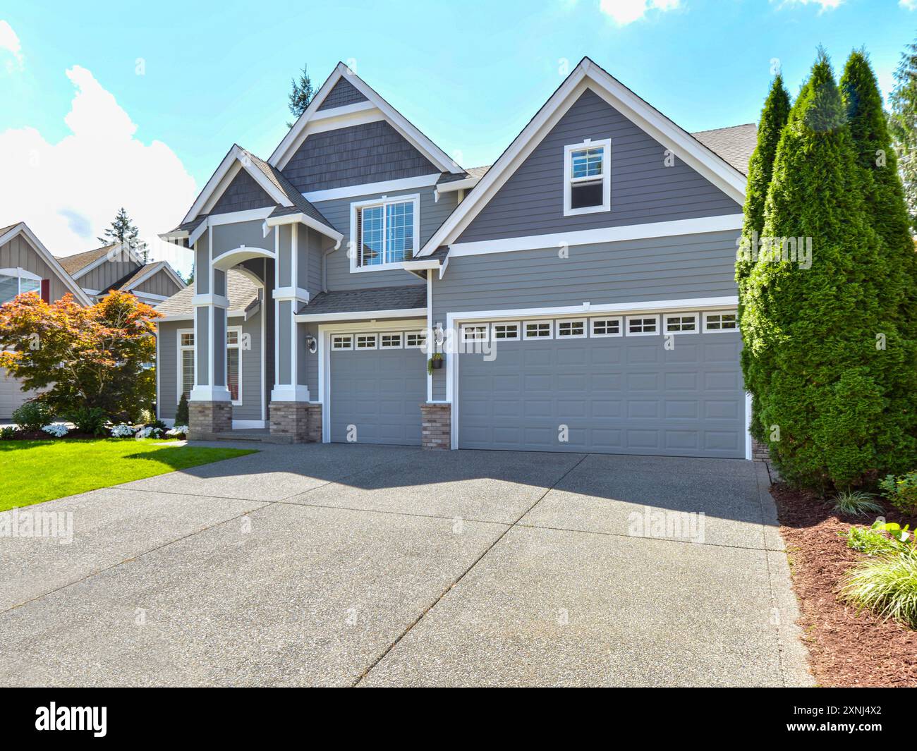 Residential entry hi-res stock photography and images - Alamy