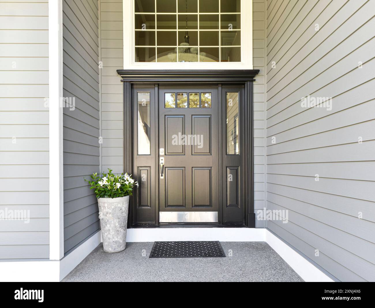 Residential entry hi-res stock photography and images - Alamy