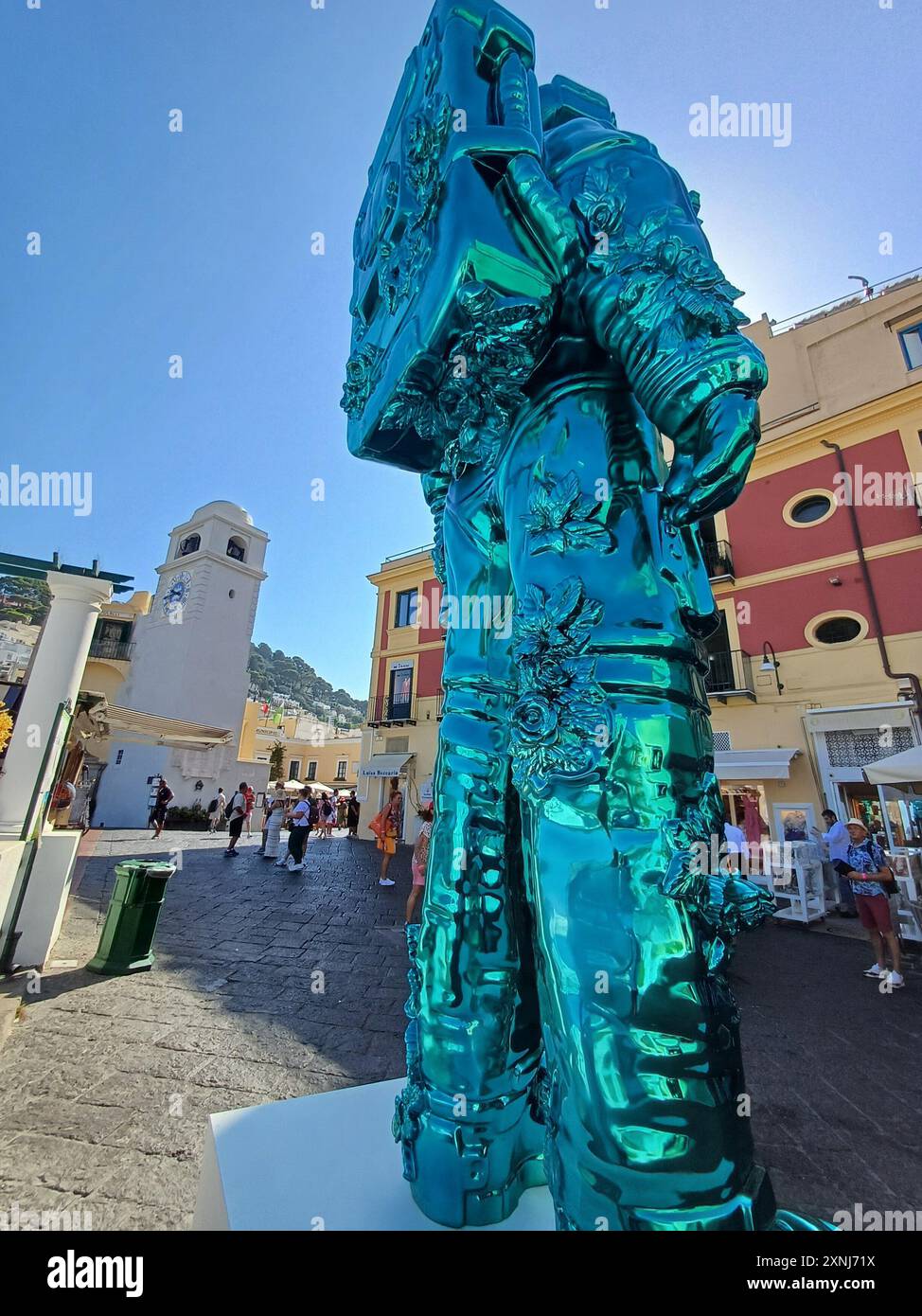 Art: Spaceman Shiny by Filippo Tincolini in the square of Capri island ...