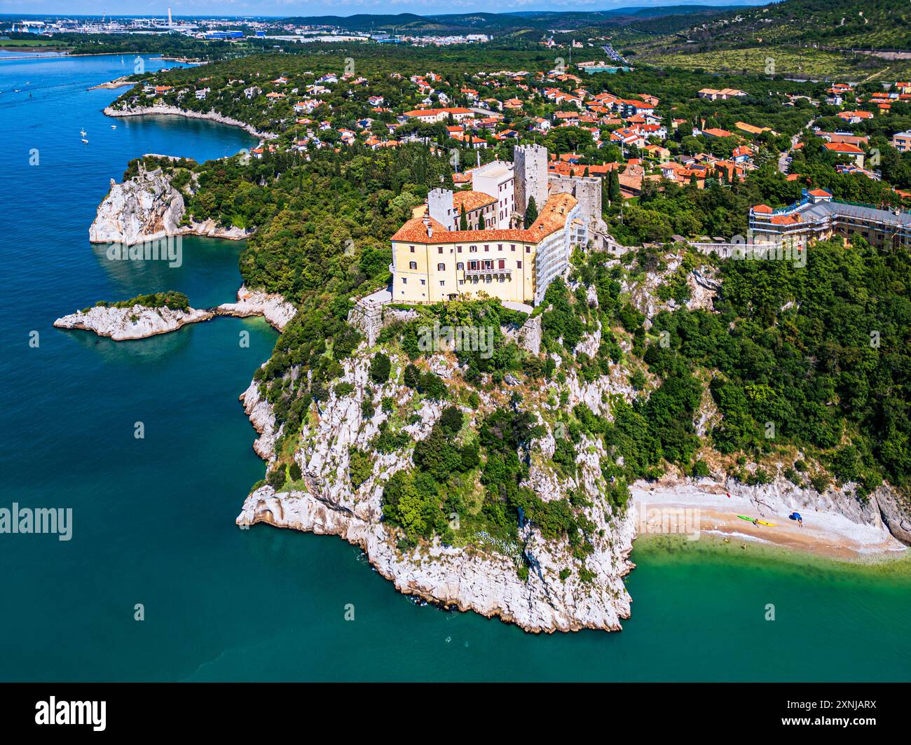 Between Duino Castle and Sistiana Bay. A wonder of the upper Adriatic coast Stock Photo - Alamy