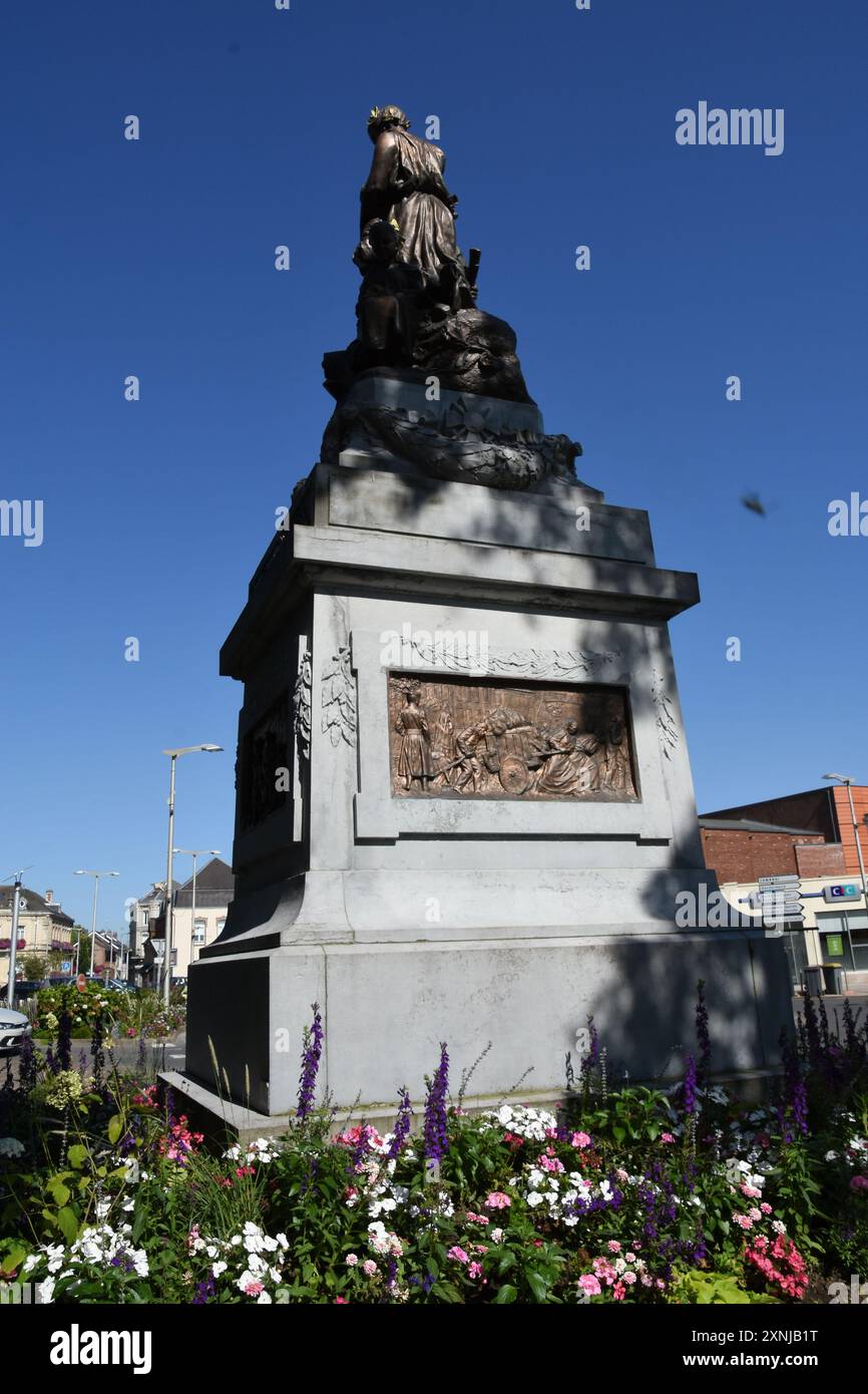 Monuments aux morts de la Première guerre mondiale, Caudry (France ...