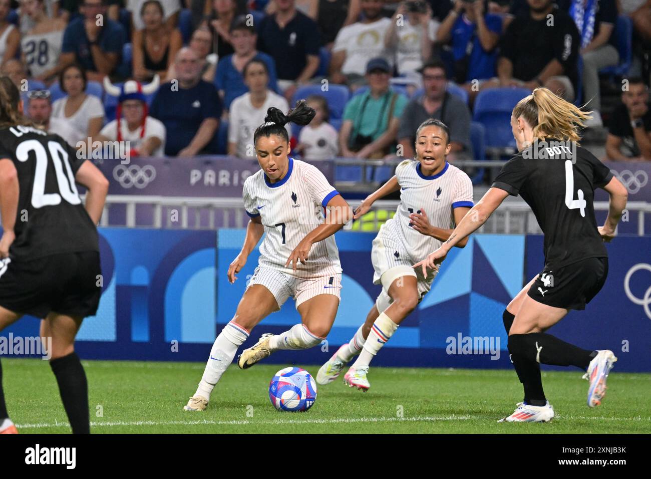 Catherine bott hi-res stock photography and images - Alamy