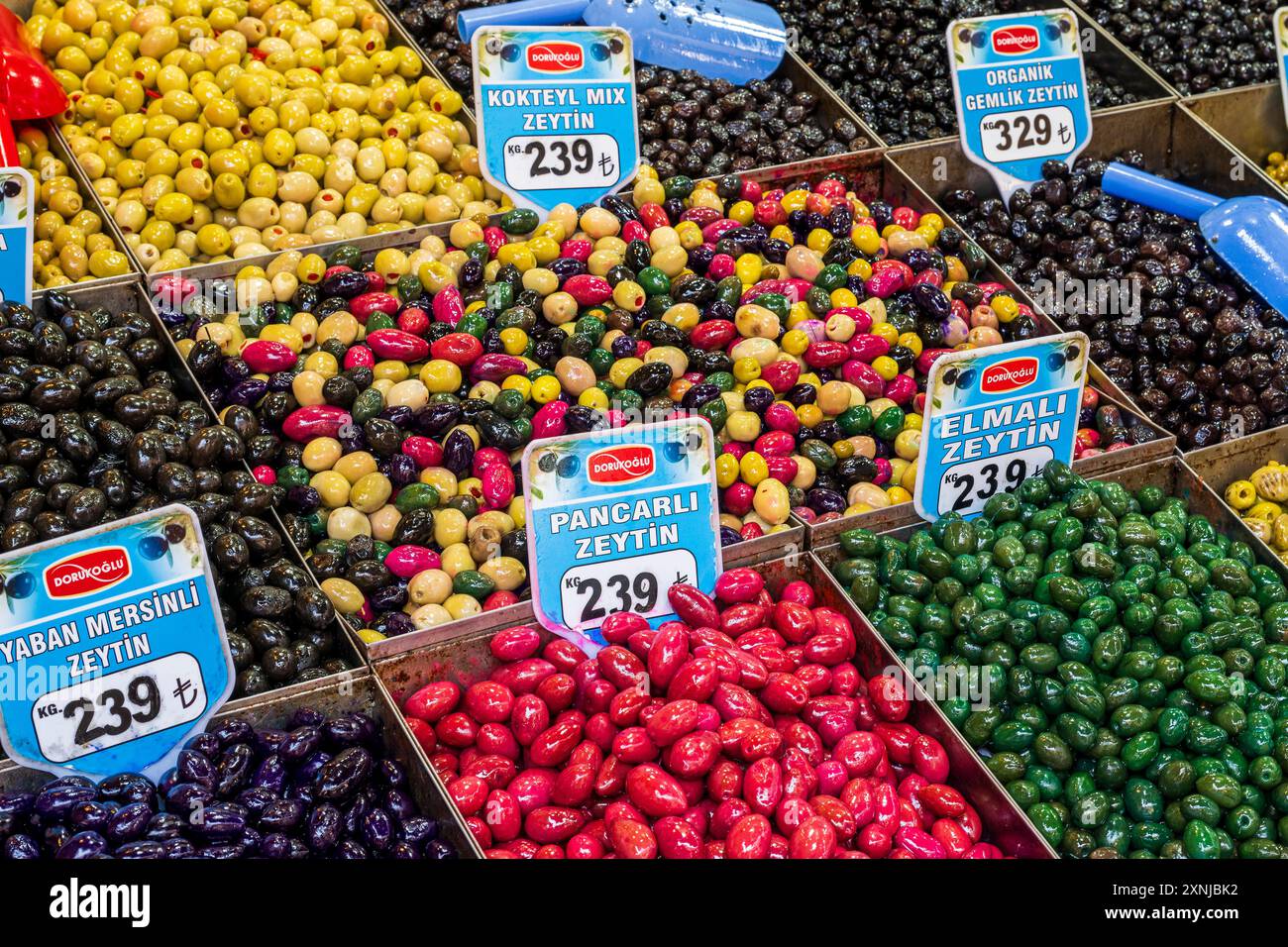 Colorful olives on sale in a street food market, Istanbul, Turkey Stock ...