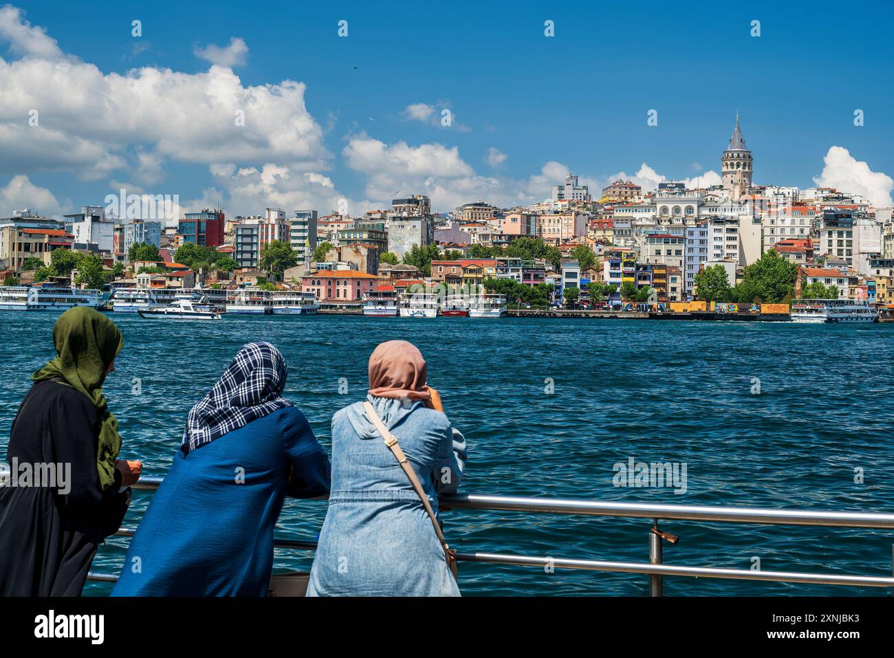 Galata tower beyoglu the golden horn hi-res stock photography and ...