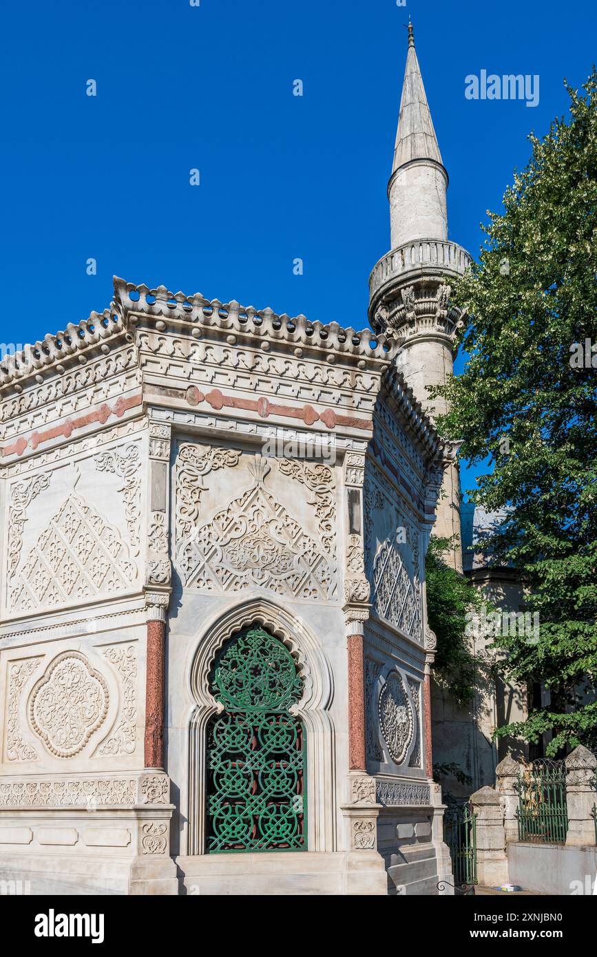 Fatih mosque istanbul türkiye hi-res stock photography and images - Alamy