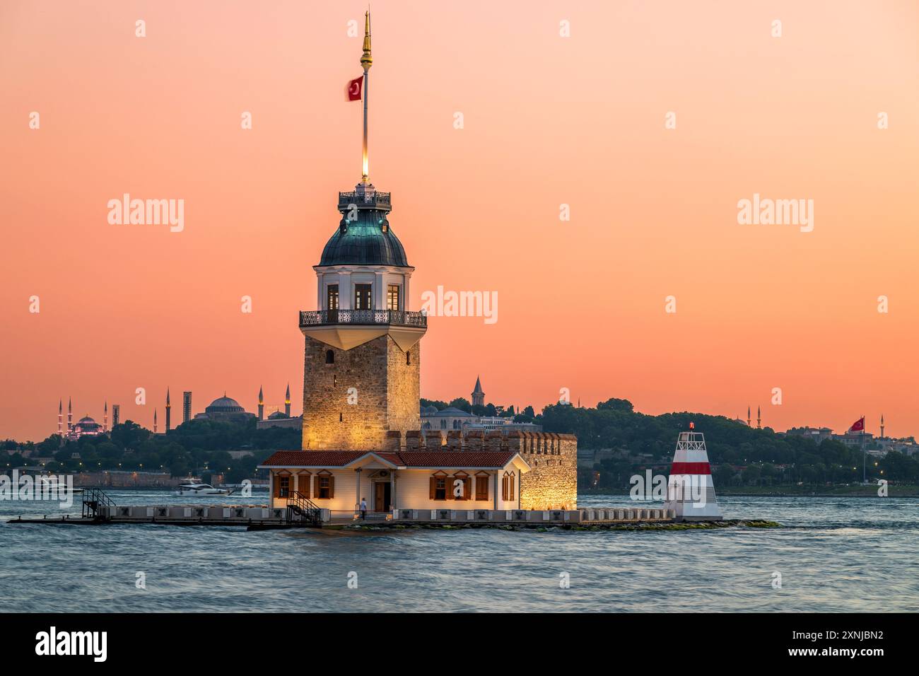 Kiz Kulesi (Maiden's Tower), Istanbul, Turkey Stock Photo - Alamy