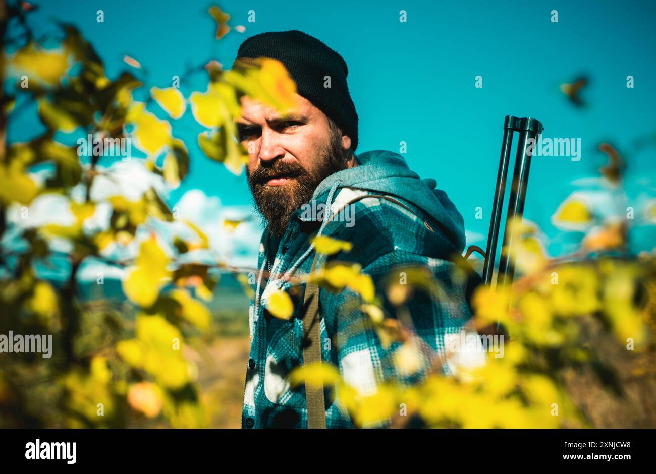 Portrait soldier walking rifle hi-res stock photography and images - Alamy