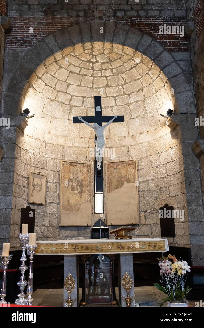 Altar styles hi-res stock photography and images - Alamy