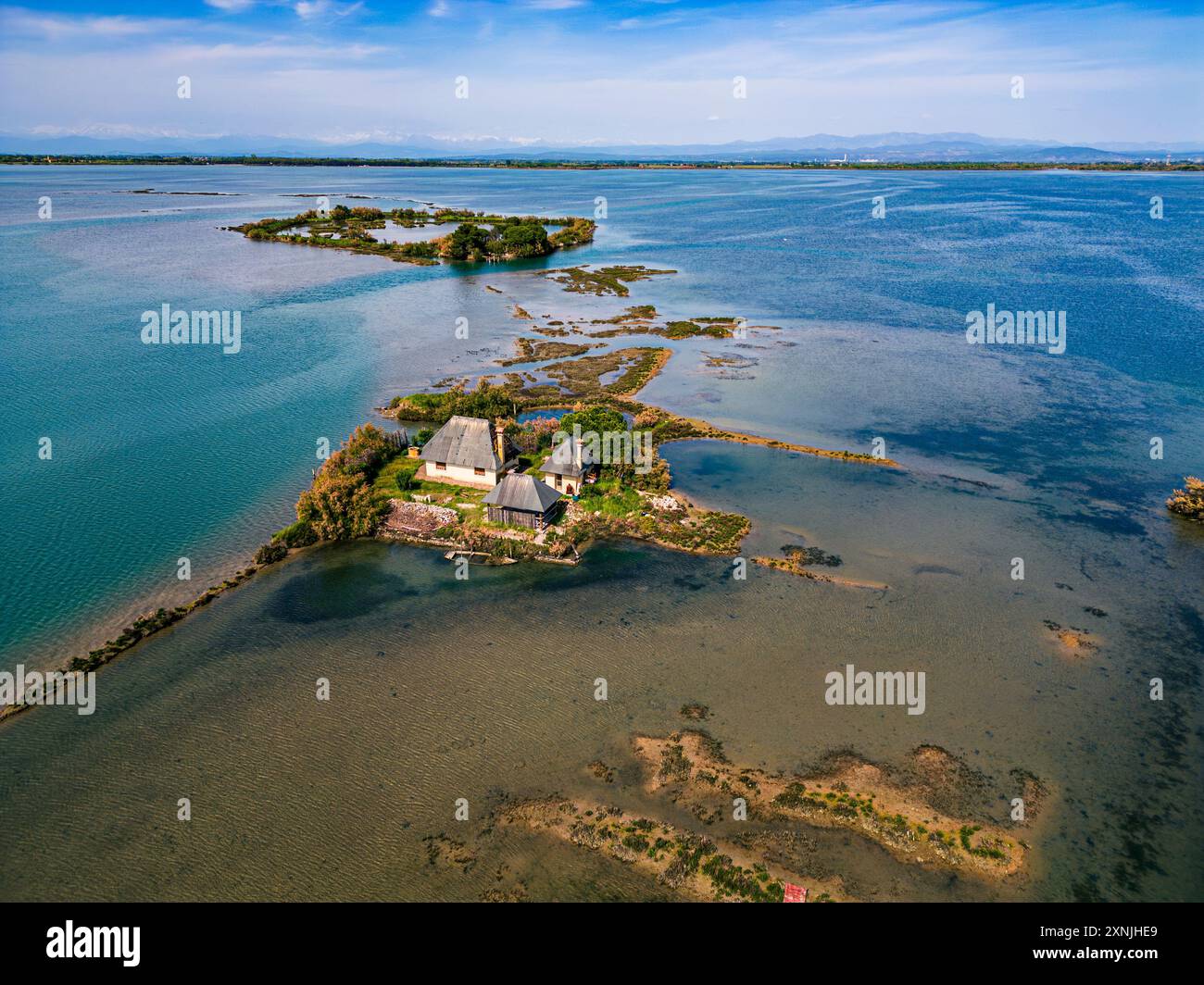 The magic of the Grado lagoon. Among the islands the ancient landing ...