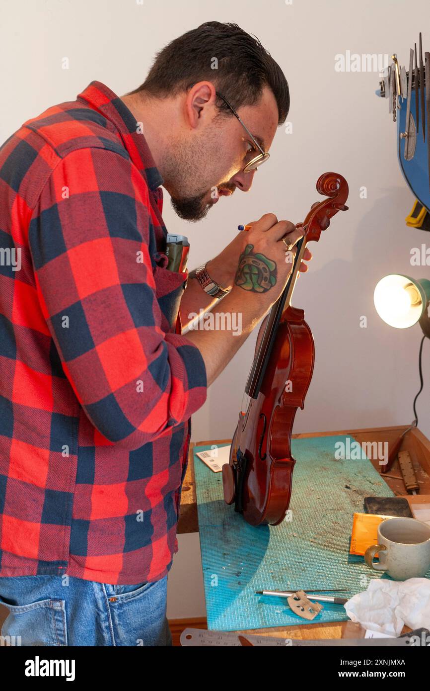 Upgrading skills hi-res stock photography and images - Alamy