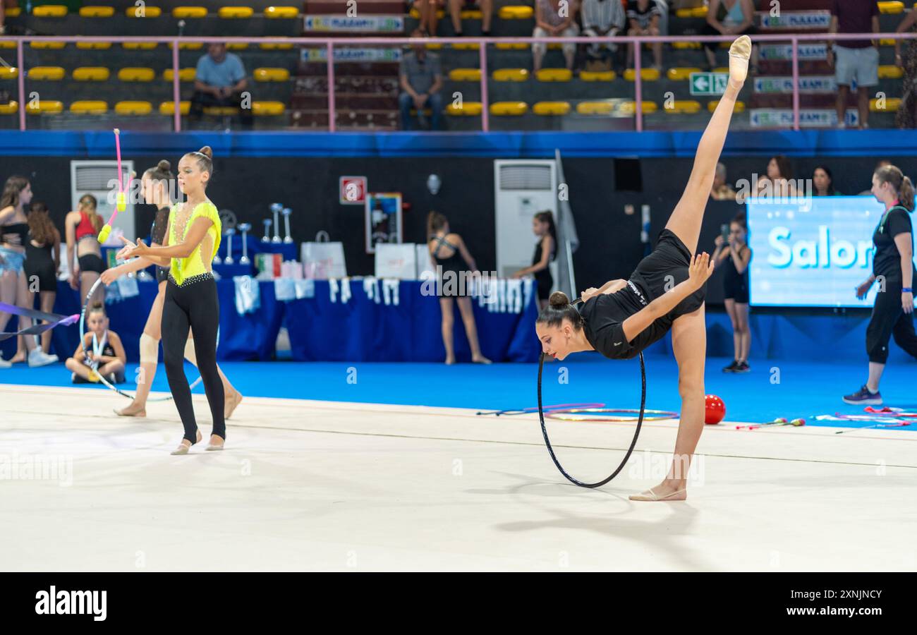 Gymnasticscommunity hi-res stock photography and images - Alamy