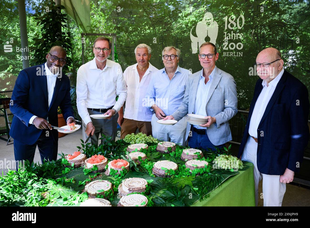 180 years birthday hi-res stock photography and images - Alamy