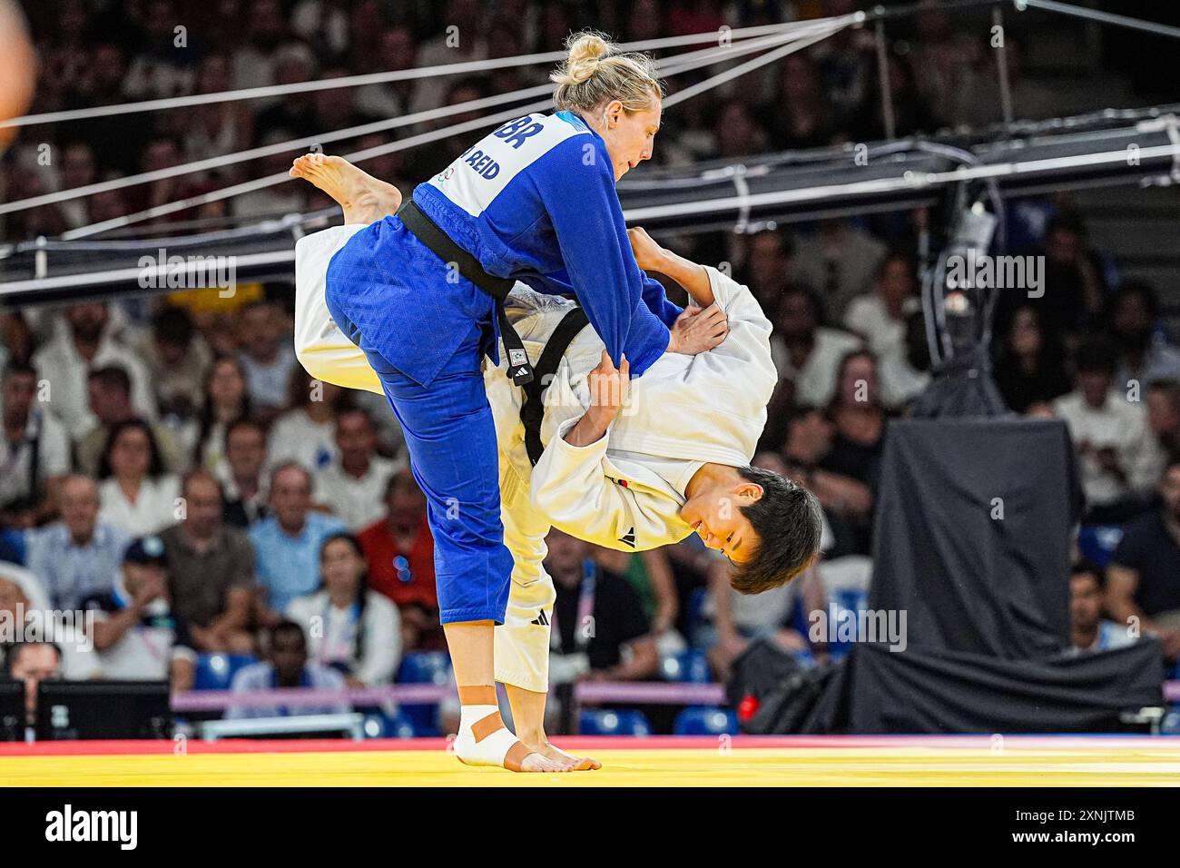 PARIS, FRANCE - AUGUST 1: Hyunji Yoon of South Korea, Emma Reid of ...