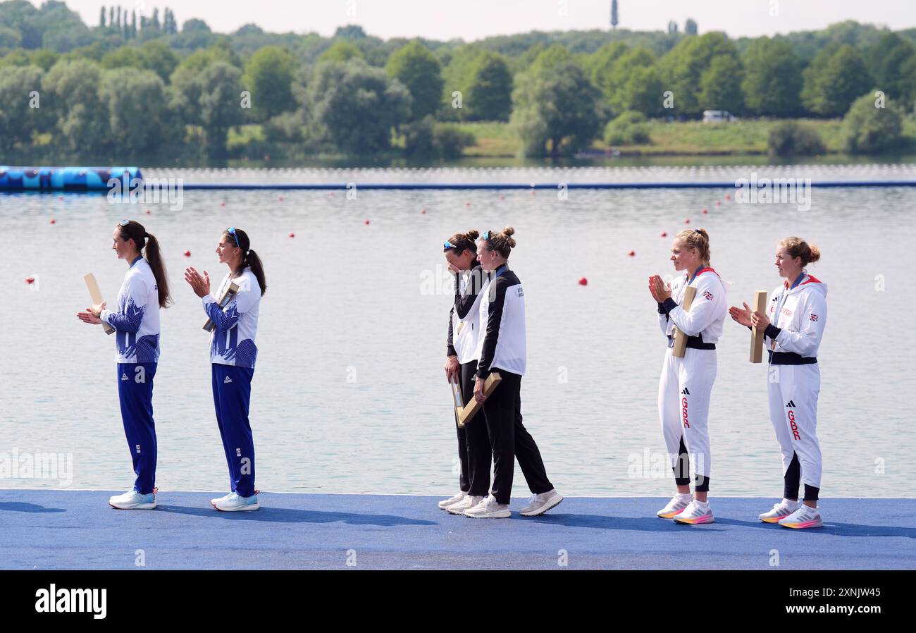 New Zealand's Brooke Francis and Lucy Spoors (gold), Great Britain's ...