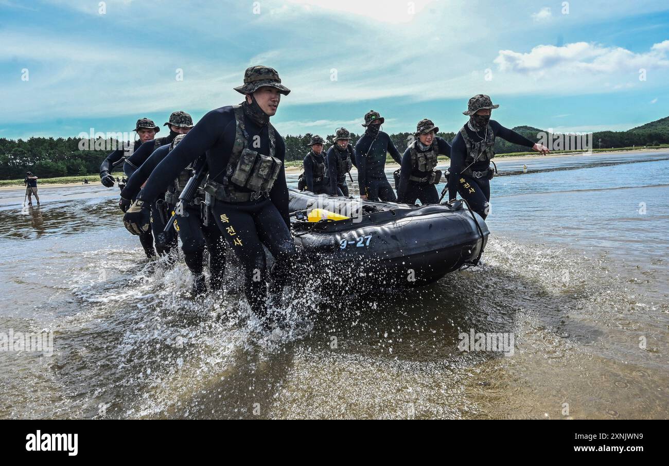 Rok special force hi-res stock photography and images - Alamy