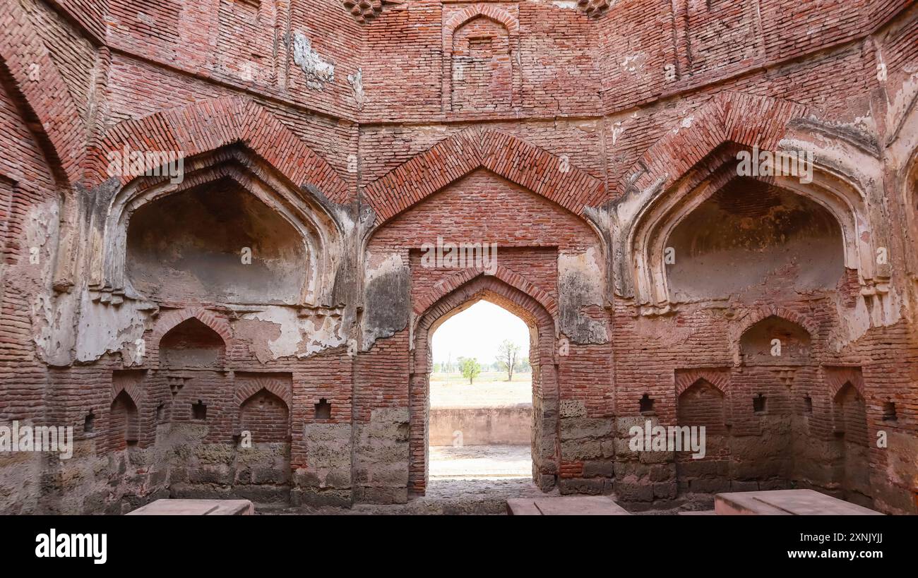 Inside view of the Qabar (grave) of a Mughal period tomb, Fatehgarh ...