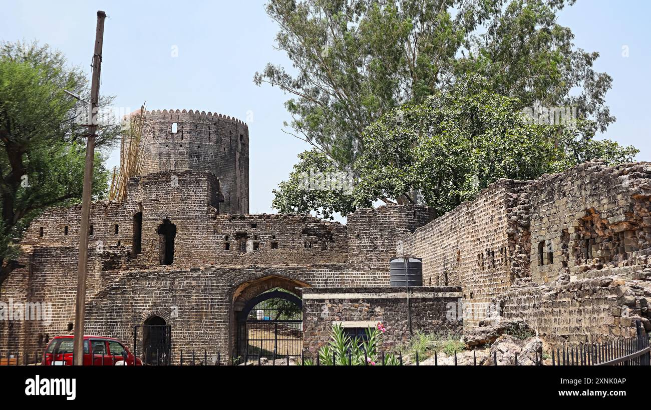 Ruined fortress of Nurpur Fort, Himachal Pradesh, India Stock Photo - Alamy