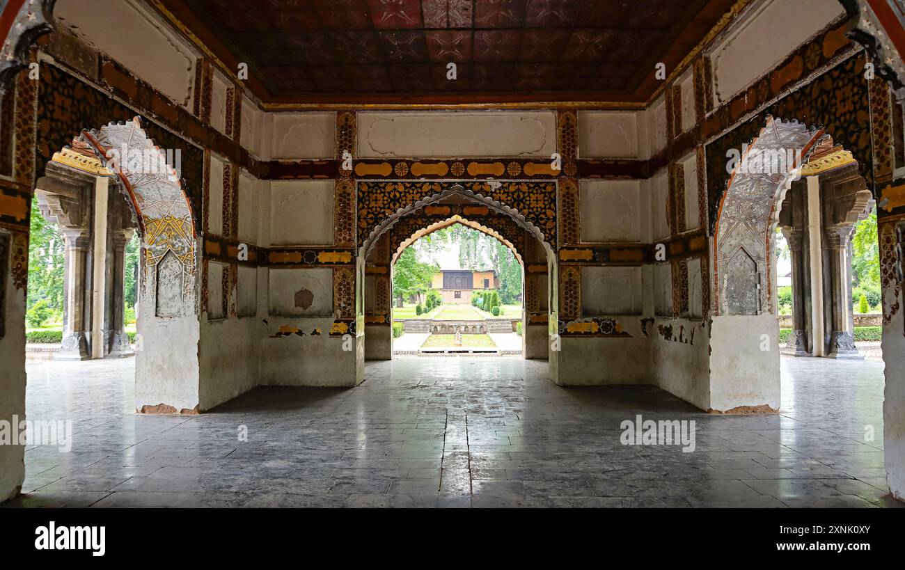 Inside view of Rani Mahal, Shalimar Bagh Mughal Garden, Srinagar, Jammu ...