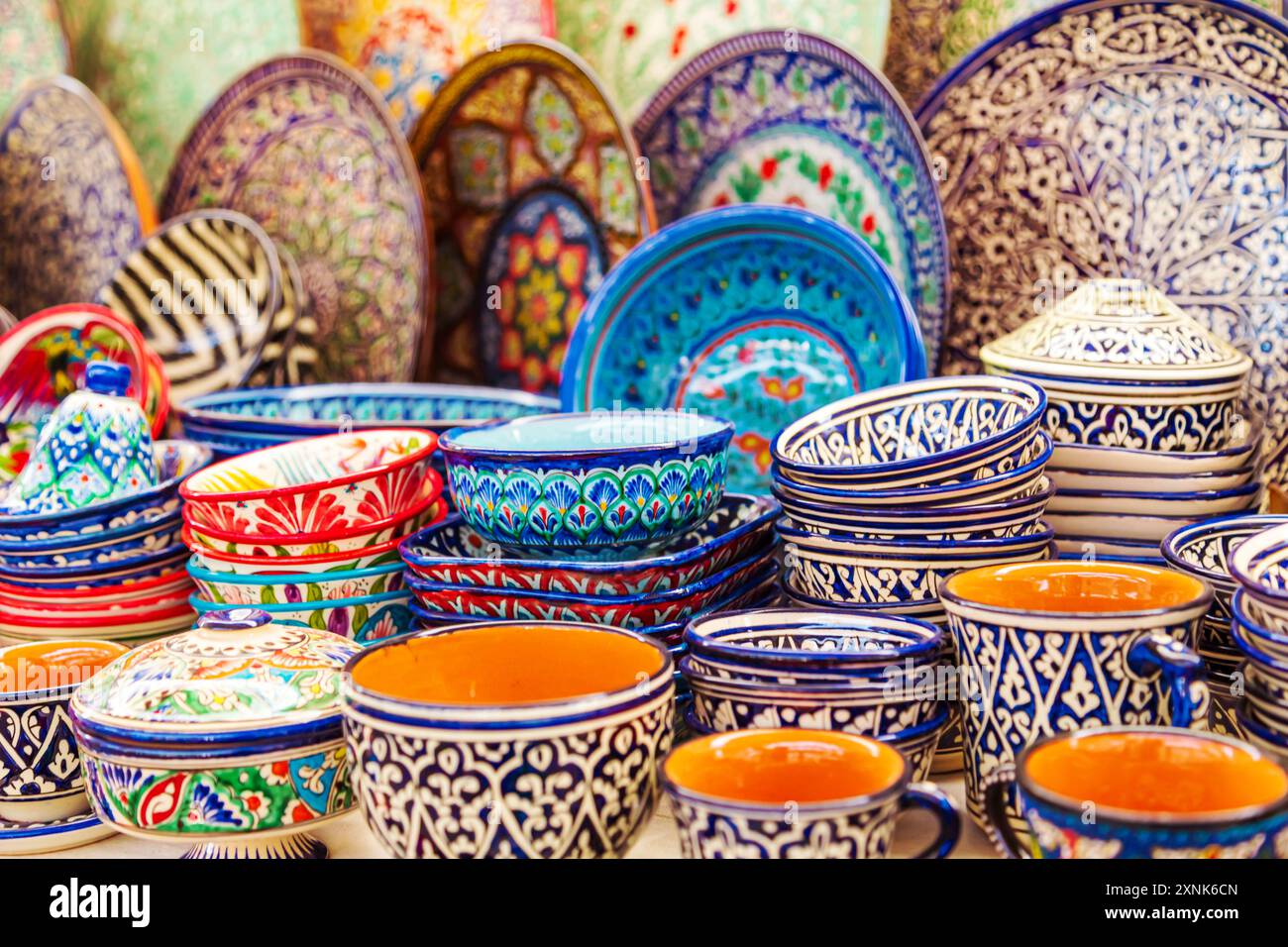 Arabic uzbek handmade ceramic hi-res stock photography and images - Alamy