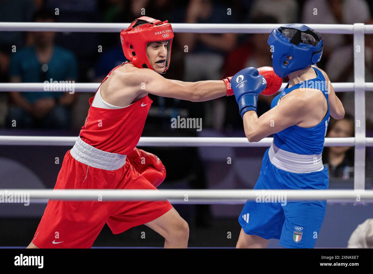 Imane khelif angela carini hi-res stock photography and images - Alamy